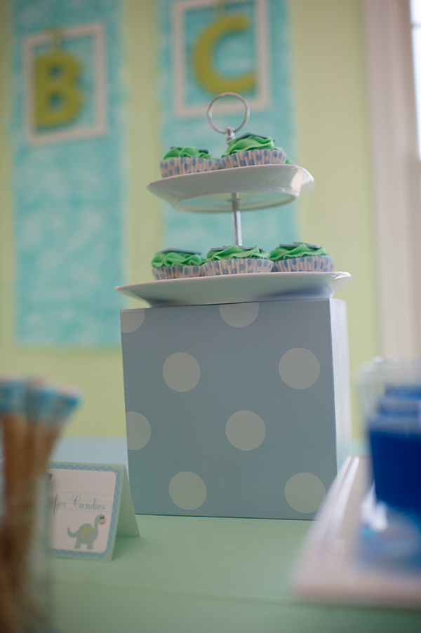 ABC Dessert Table » mondeliceblog.com